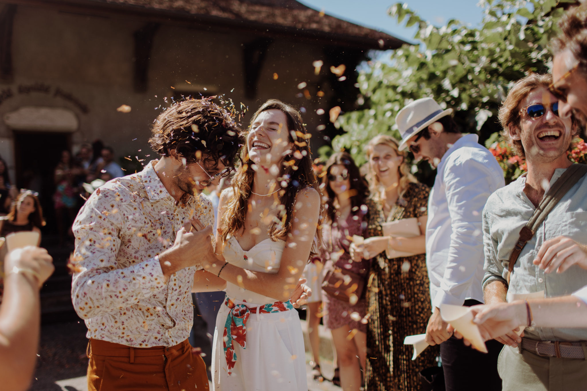 Un mariage coloré et vintage au bord du lac d'Annecy
